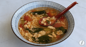 מרק נטיפי בצק סיני – Miàn gēda tāng – מכופפת מקלות